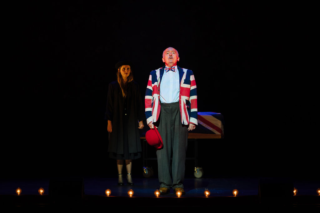 The Entertainer: Review with Shane Richie – Quays Life