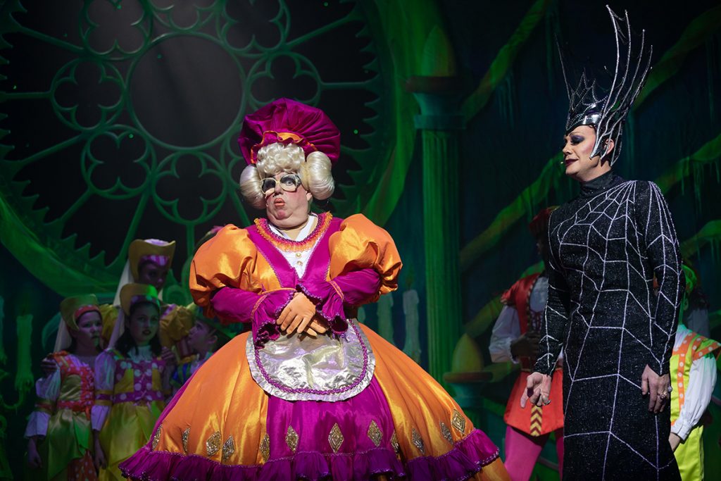 Snow White and the Seven Dwarfs, pantomime at the Opera House: Review ...