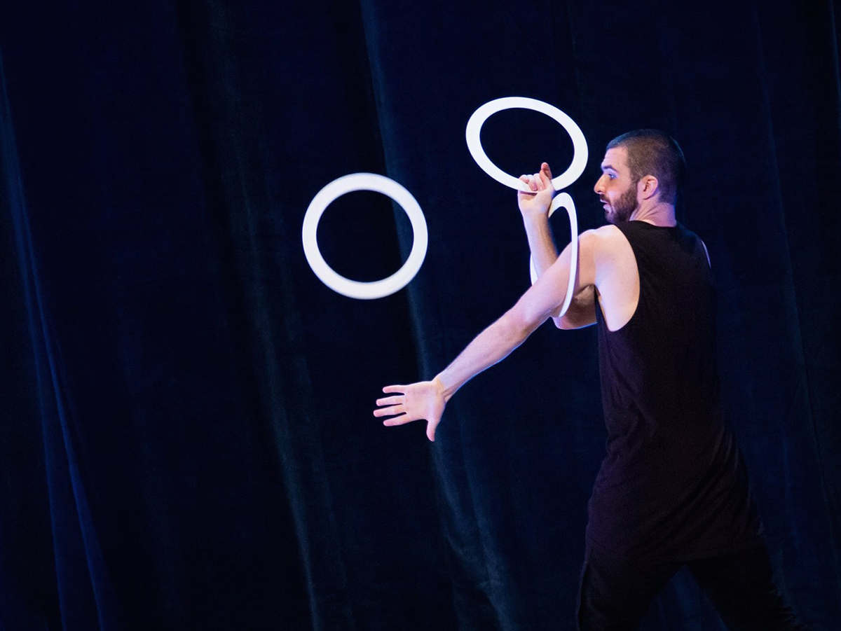 Gandini Juggling presents Wes Peden Zebra: Review – Quays Life