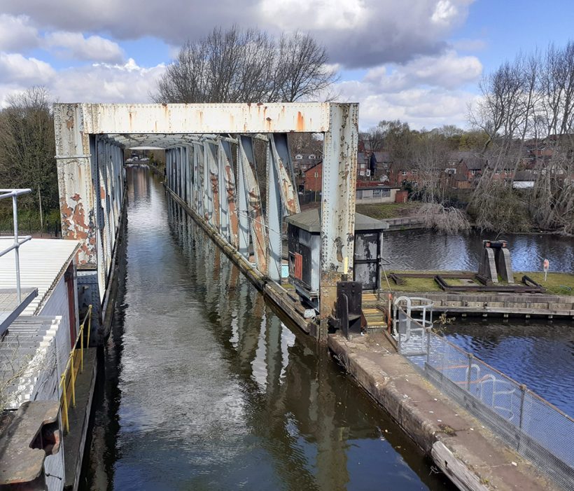 The only swing bridge aqueduct in the world – Quays Life
