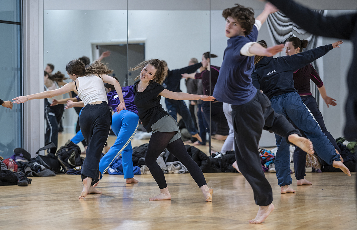 Lowry CAT give a taste of life at a world-class specialist dance school ...