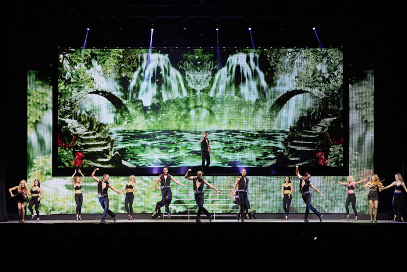 Michael Flatley's Lord of the Dance - A Lifetime of Standing Ovations ...